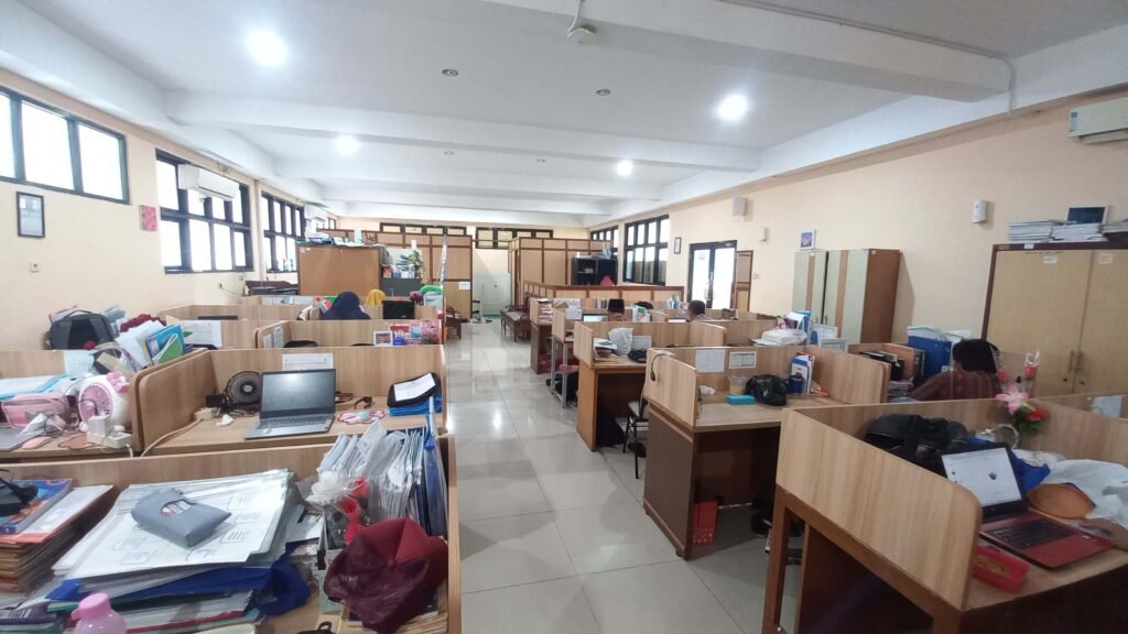 Ruang Guru SMKN 36 Jakarta – SMK NEGERI 36 JAKARTA